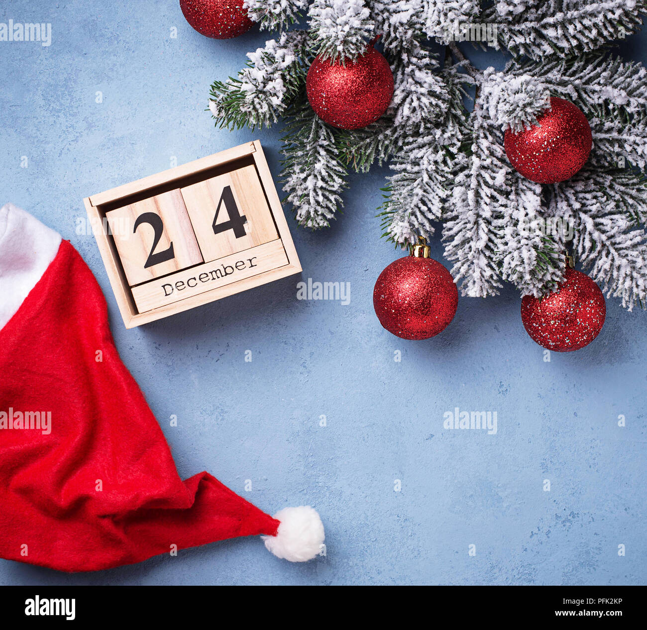 24 December on wooden calendar Stock Photo - Alamy