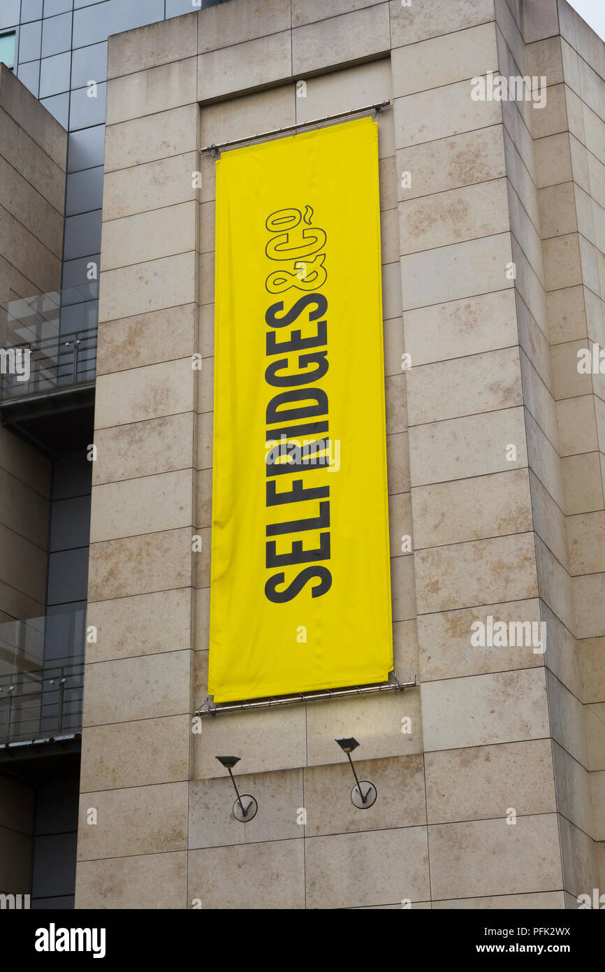 Selfridges department store manchester hi-res stock photography and ...