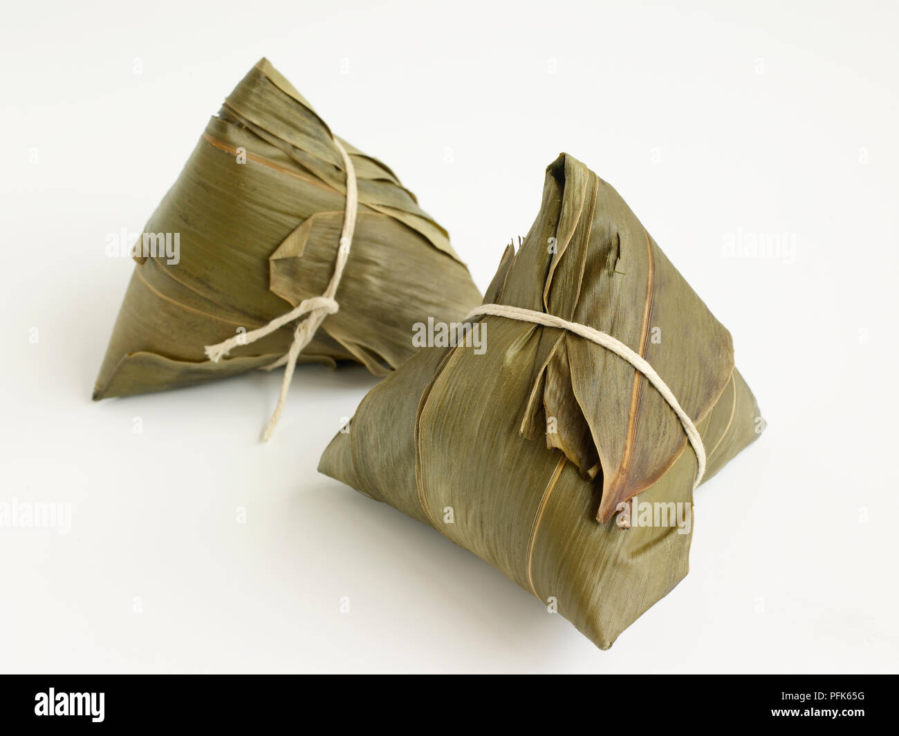 Chinese glutinous rice parcels hi-res stock photography and images - Alamy