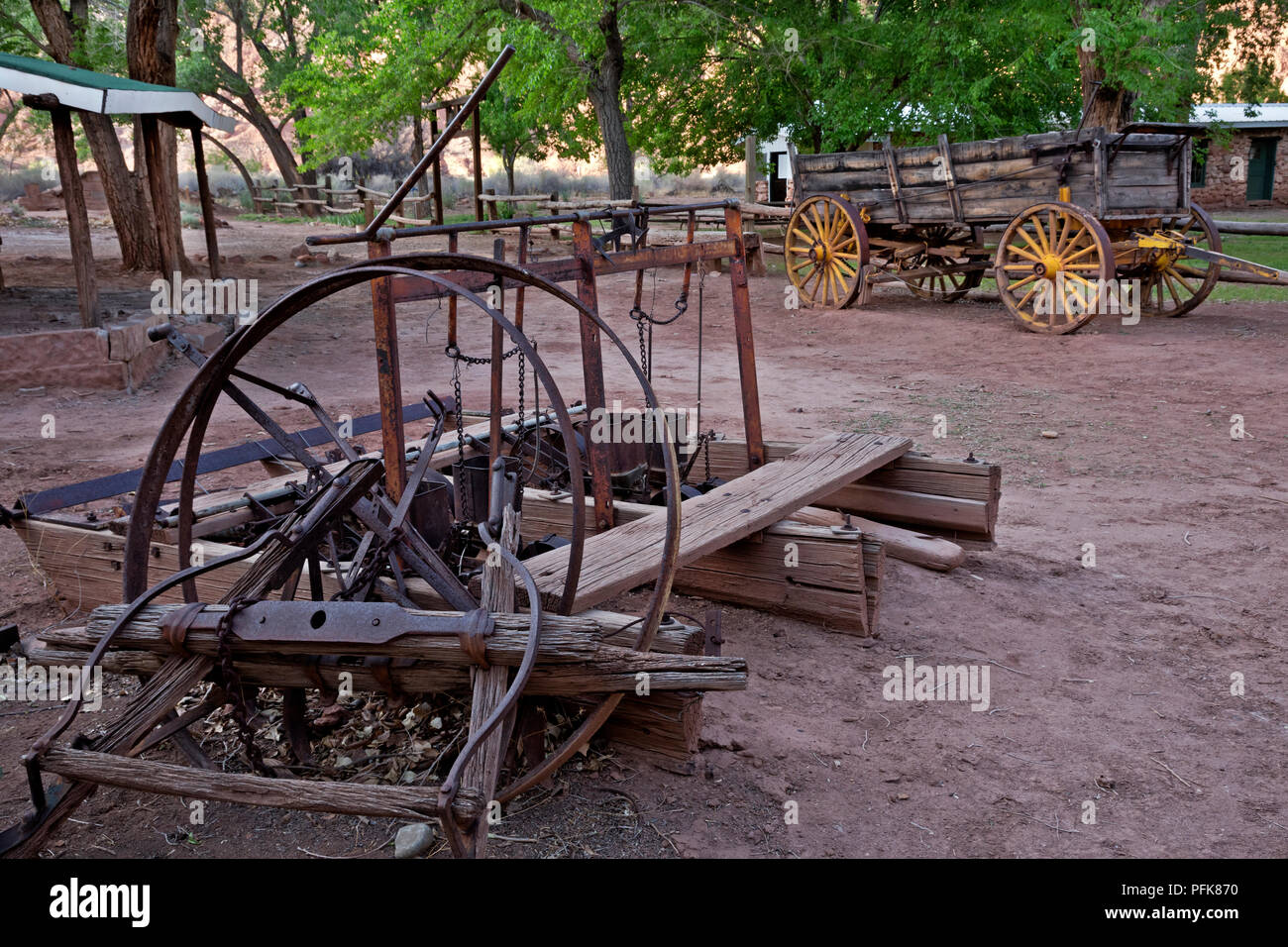 Lonely house desert hi-res stock photography and images - Alamy