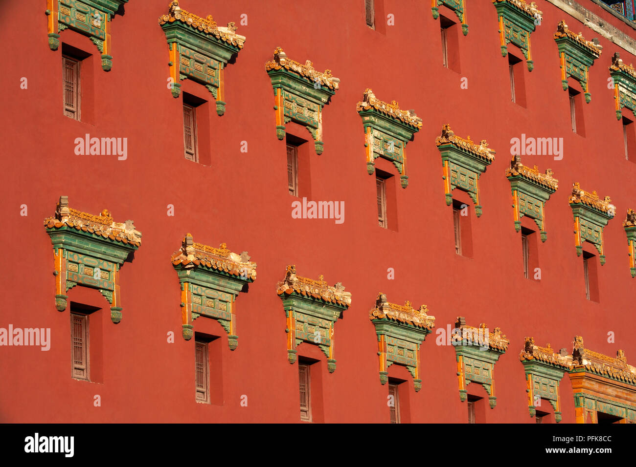 China hebei province chengde temple hi-res stock photography and images ...