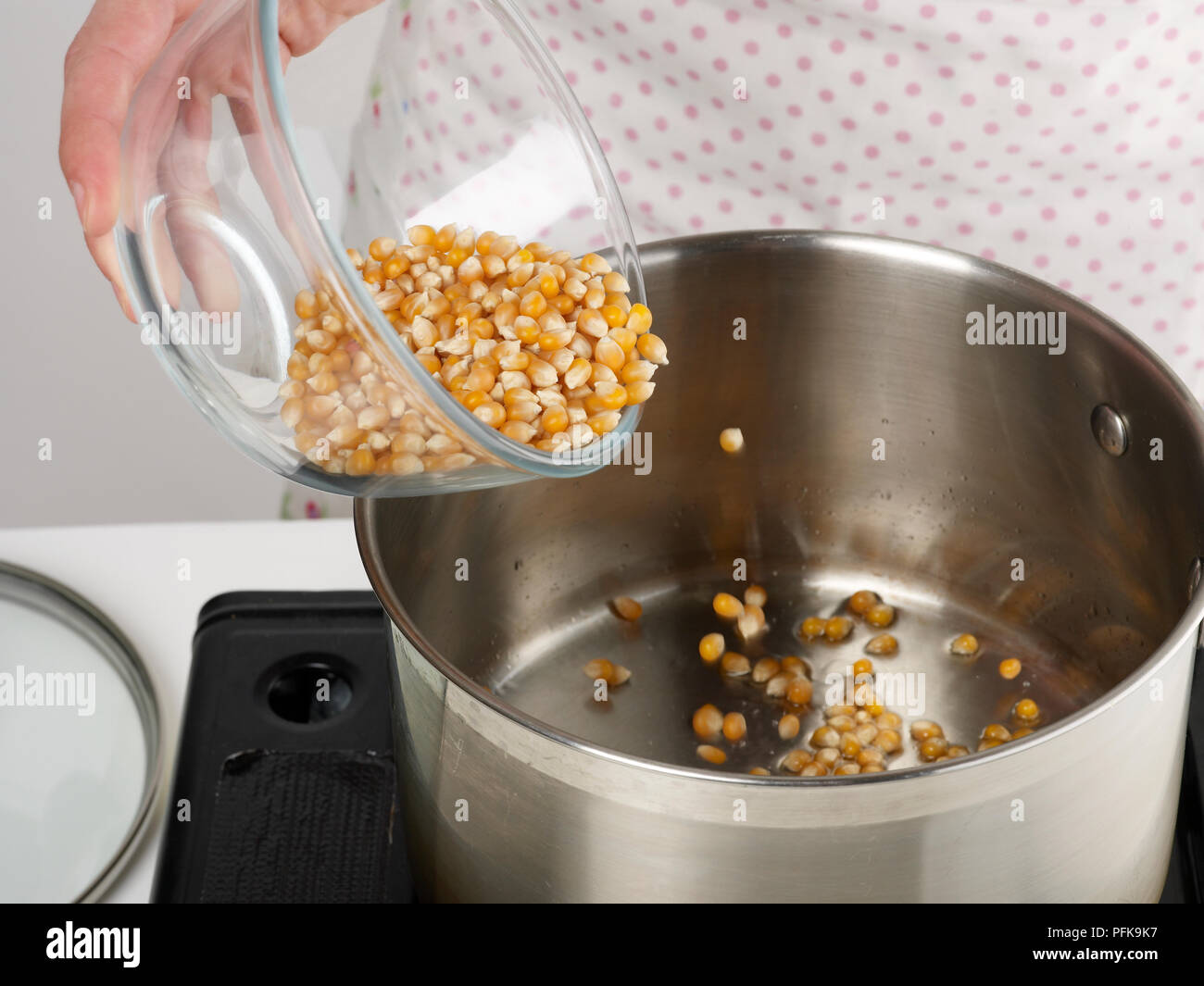 Tipping bowl hi-res stock photography and images - Alamy