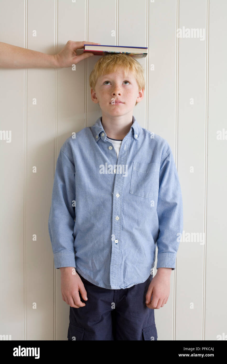 Growth height boys hi-res stock photography and images - Alamy
