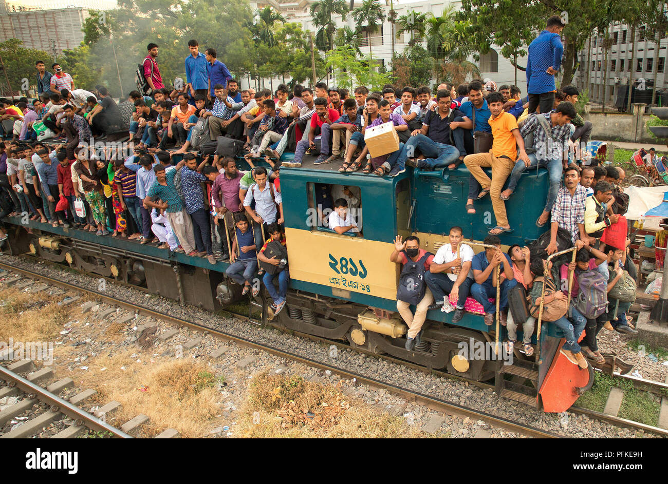 Journey by train with life risk Stock Photo - Alamy