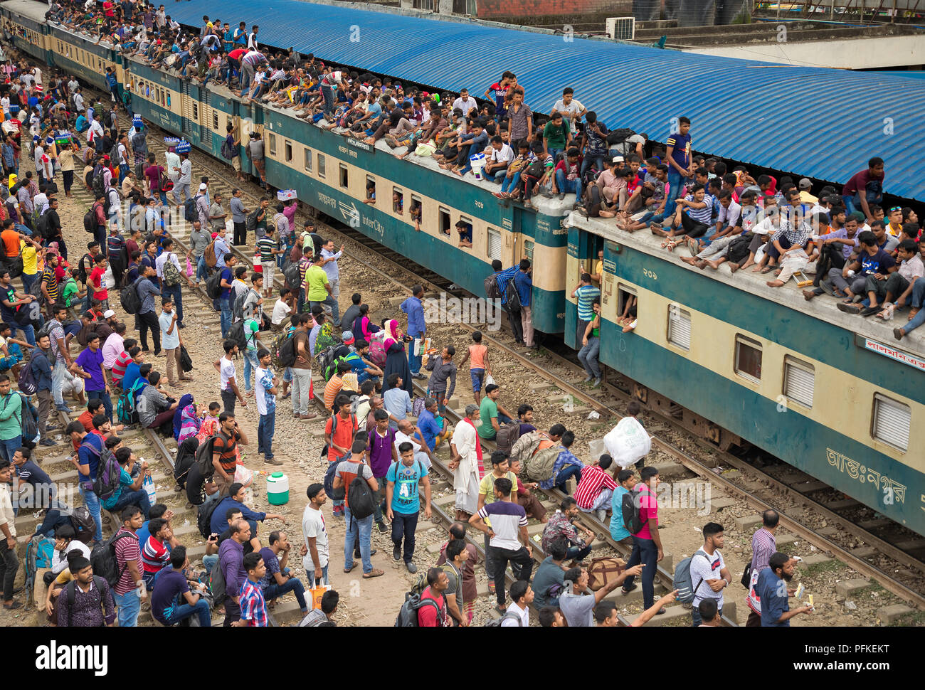Train railway rail journey speed hi-res stock photography and images ...