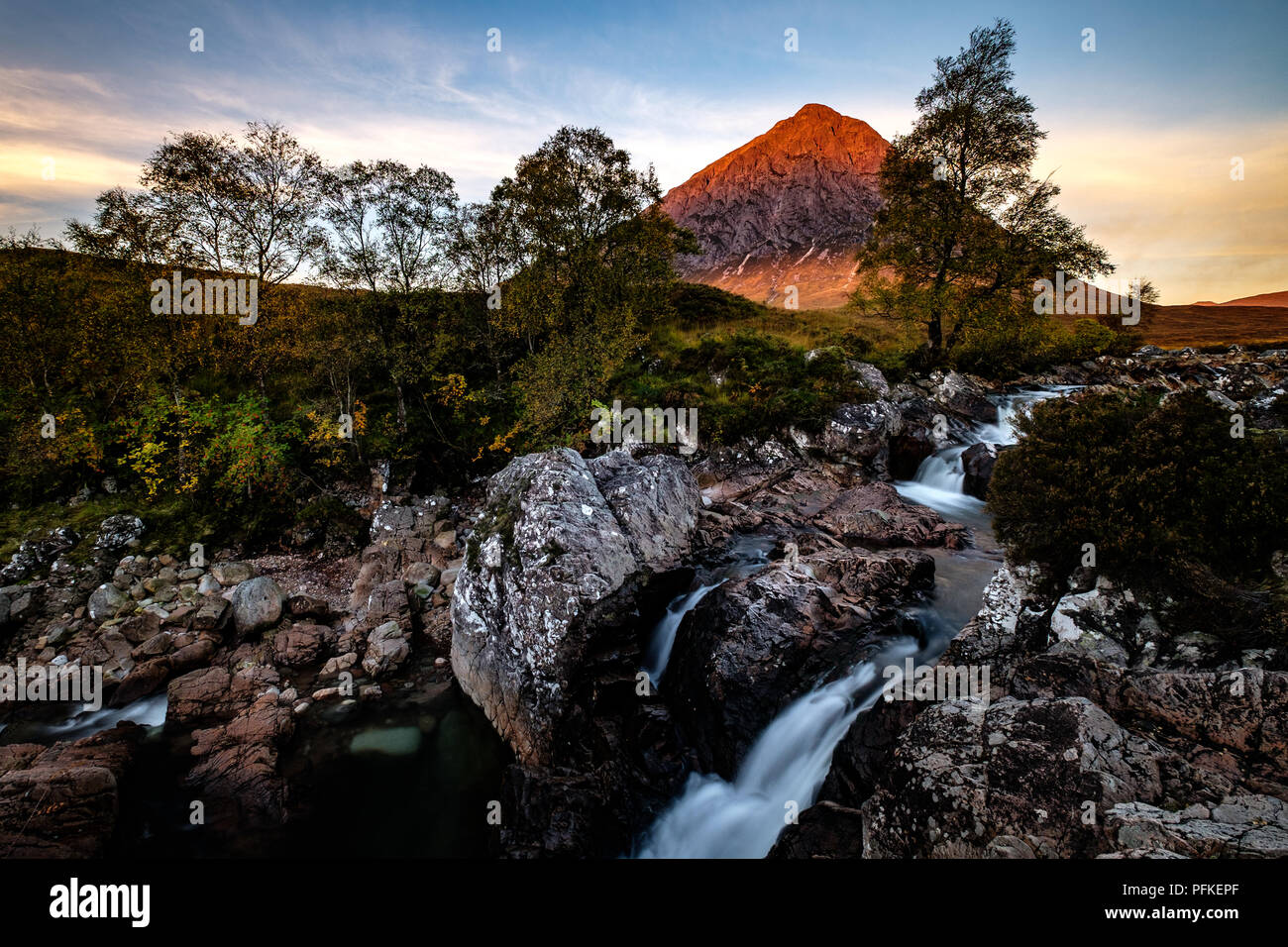 Buachaille etive mór ridge scotland hi-res stock photography and images ...