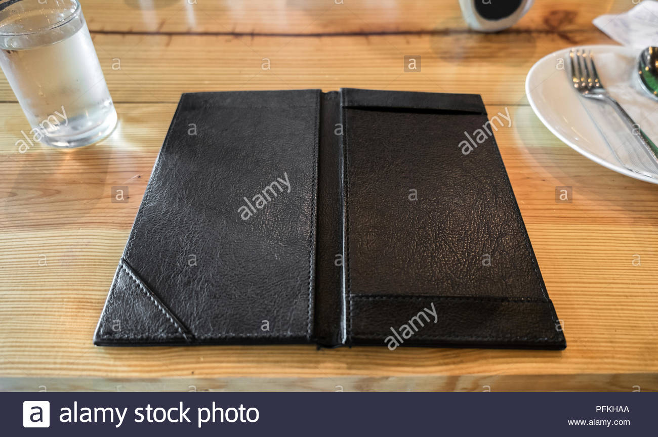 Restaurant Bill Tray Stock Photos & Restaurant Bill Tray Stock Images ...