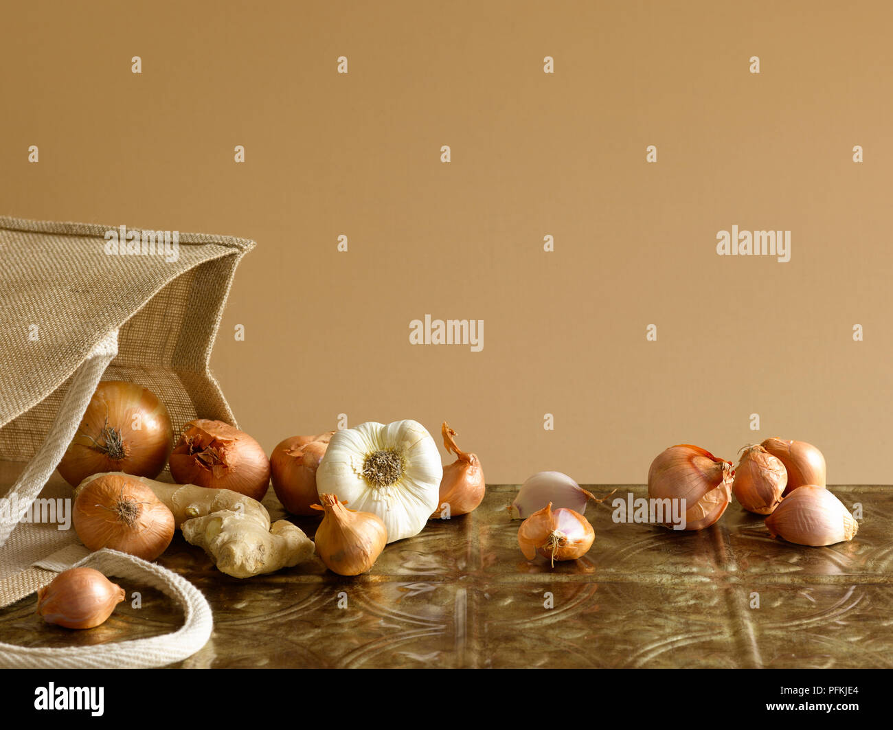 Groceries spilling out of bag hi-res stock photography and images - Alamy