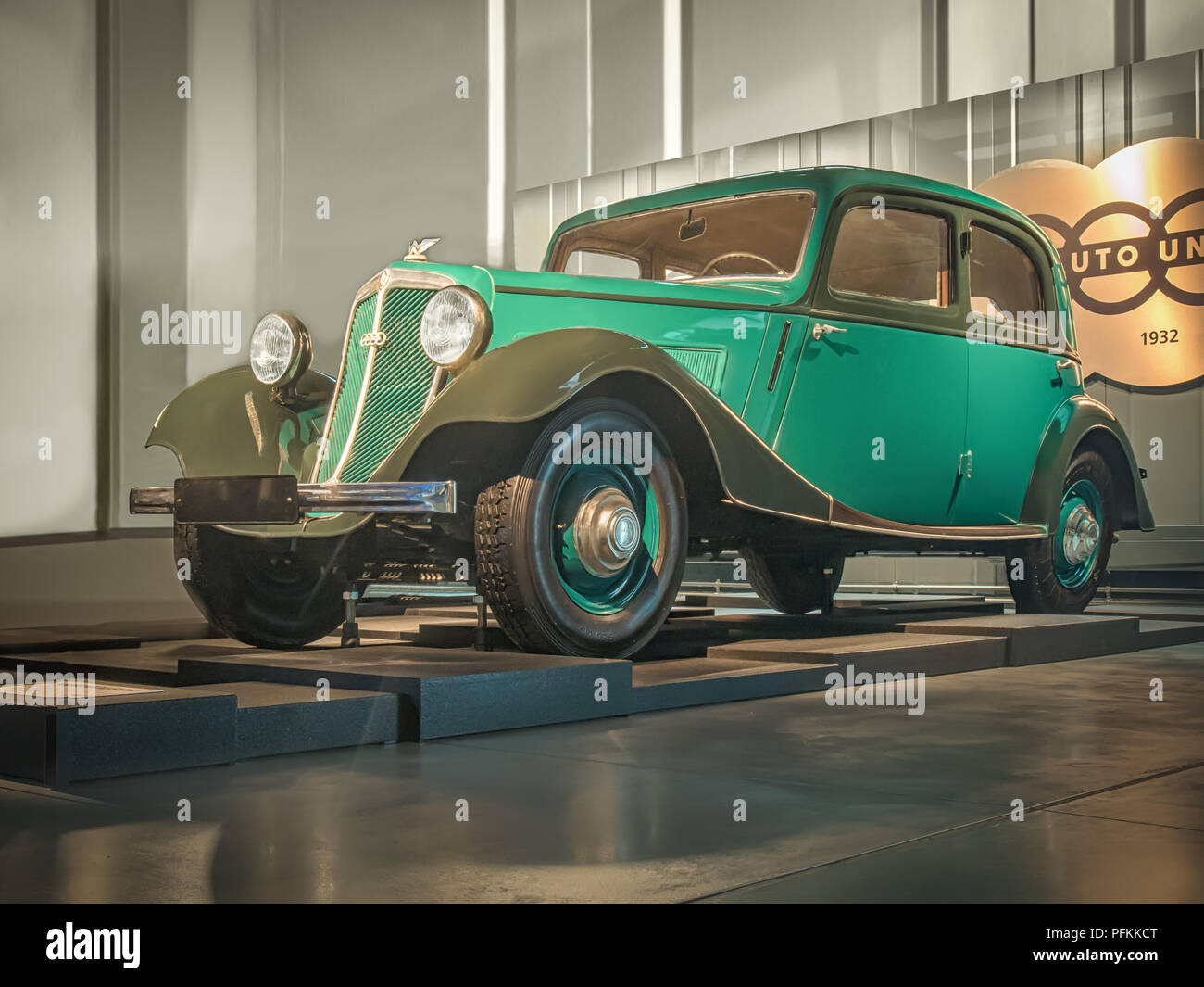 Wanderer model hi-res stock photography and images - Alamy