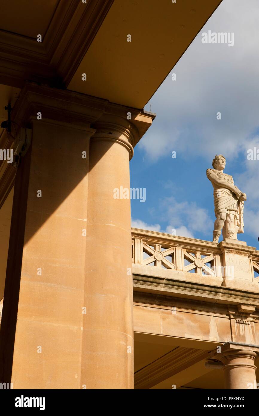 Balustrade hi-res stock photography and images - Alamy