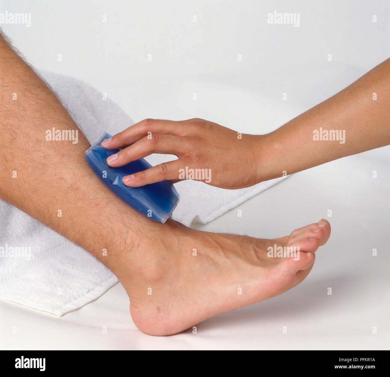 Cold pack leg hi-res stock photography and images - Alamy