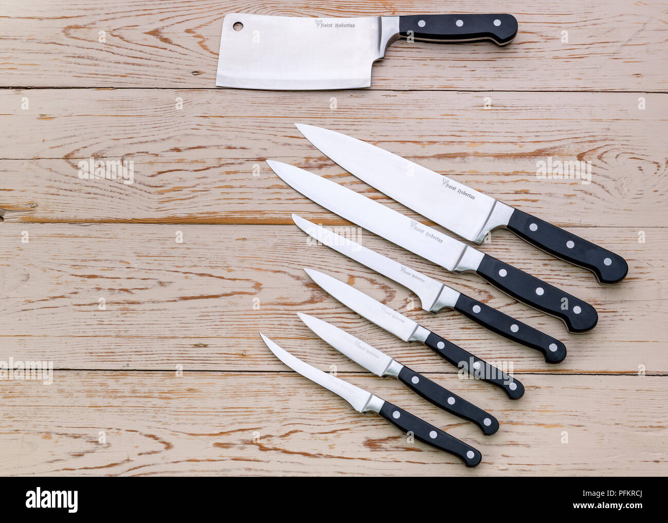 Kitchen utensils background hi-res stock photography and images - Alamy