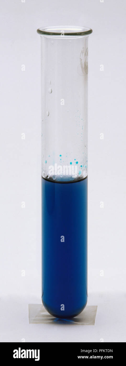 Cobalt chloride hi-res stock photography and images - Alamy