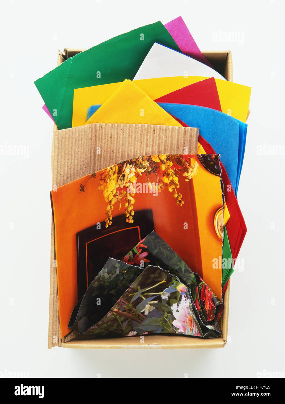 Shoebox art hi-res stock photography and images - Alamy