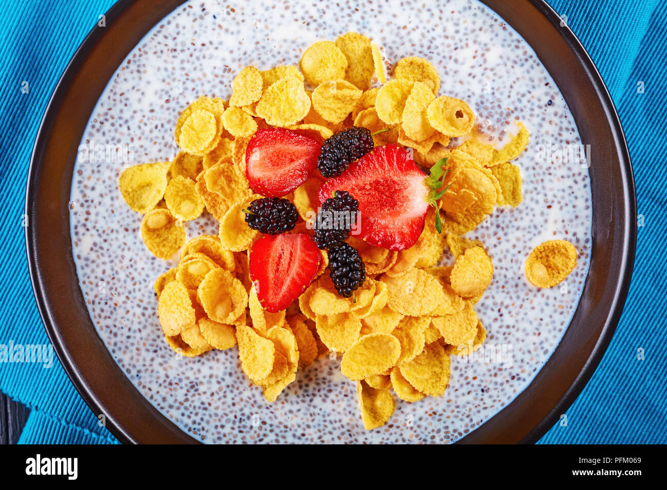 Yogurt chia seeds corn hi-res stock photography and images - Alamy