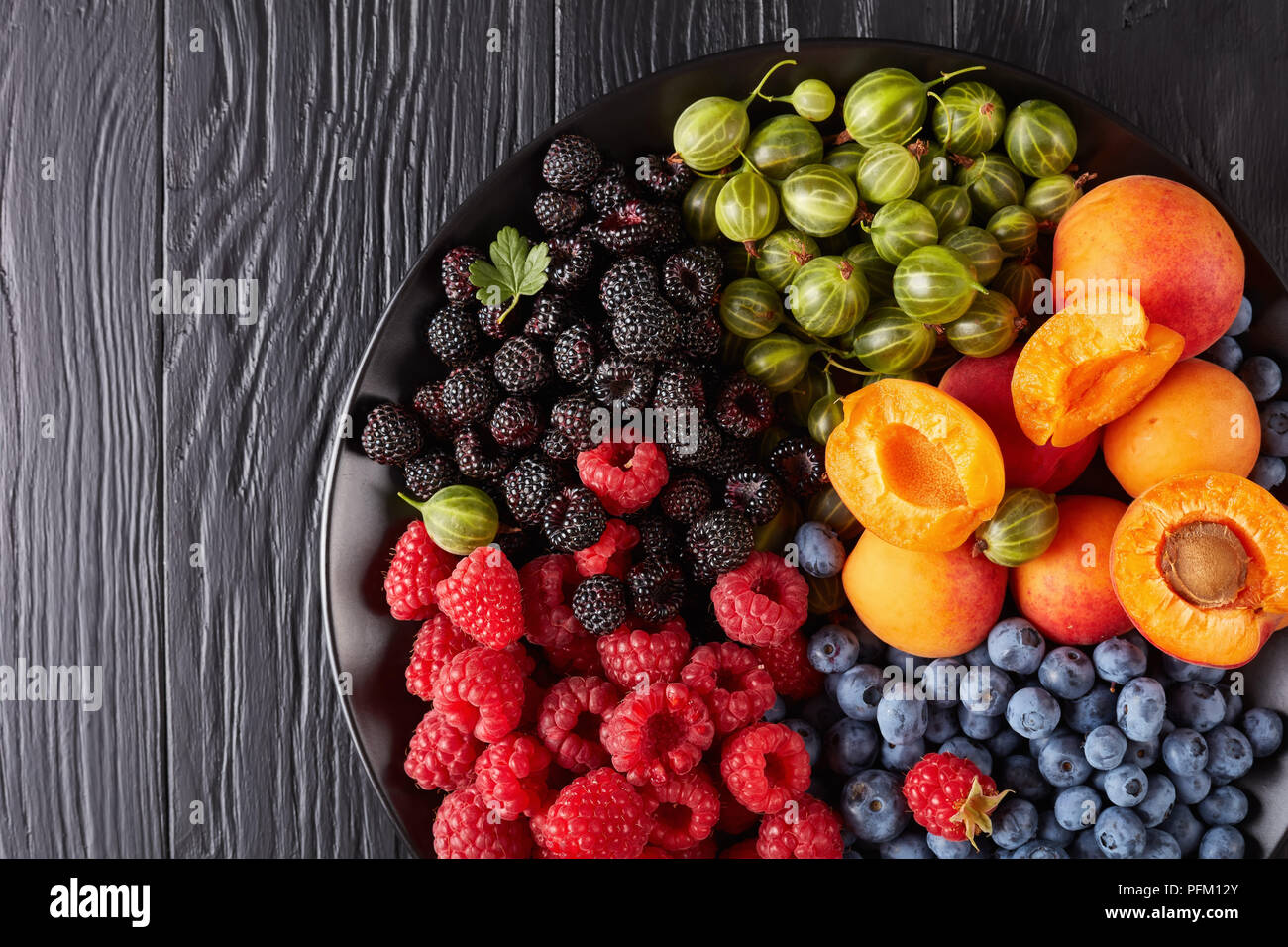 Fruit platter berries hi-res stock photography and images - Alamy