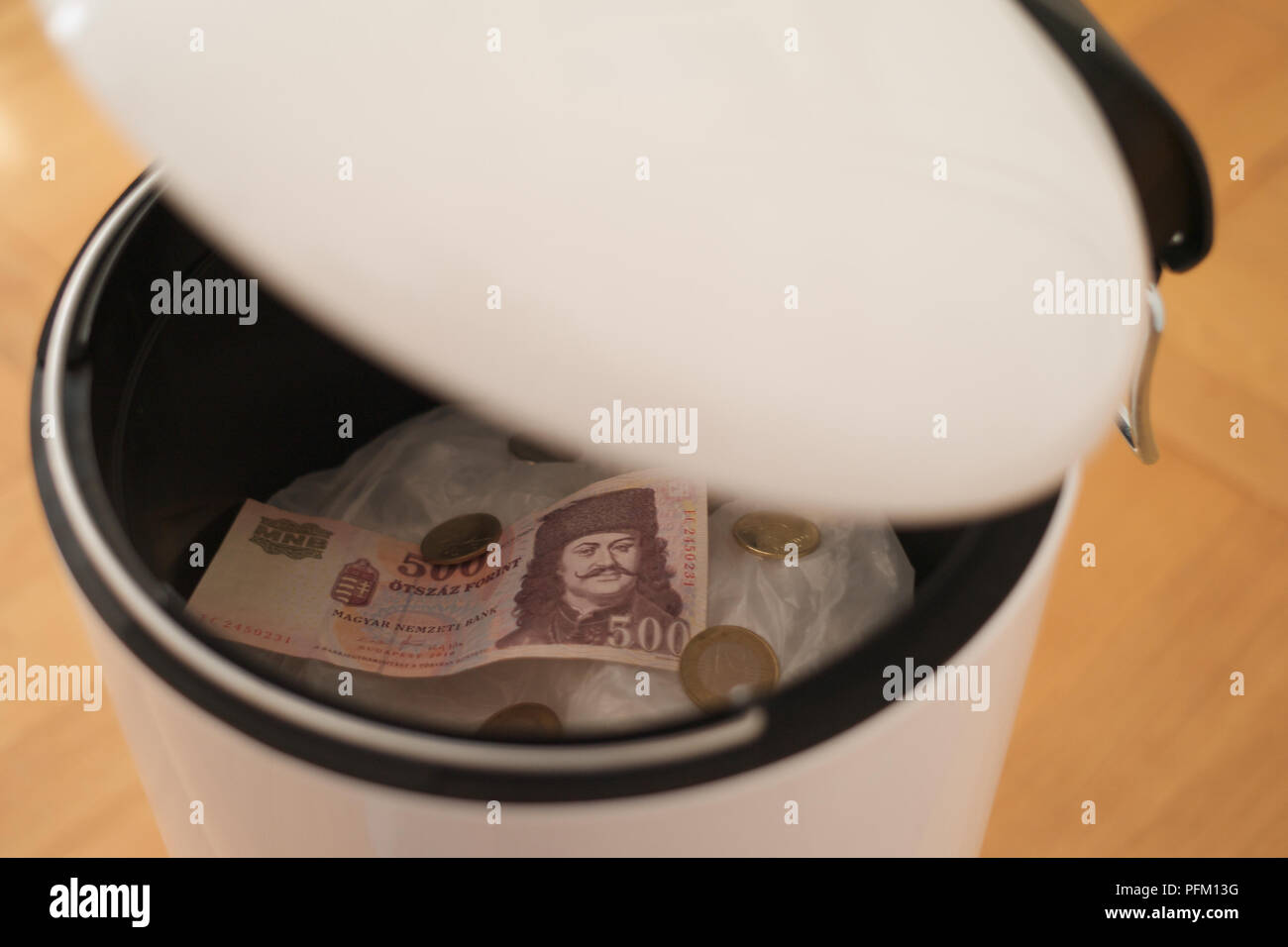 Symbol for inflation hi-res stock photography and images - Alamy