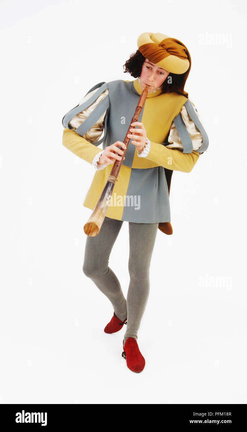 Minstrel middle ages hi-res stock photography and images - Alamy