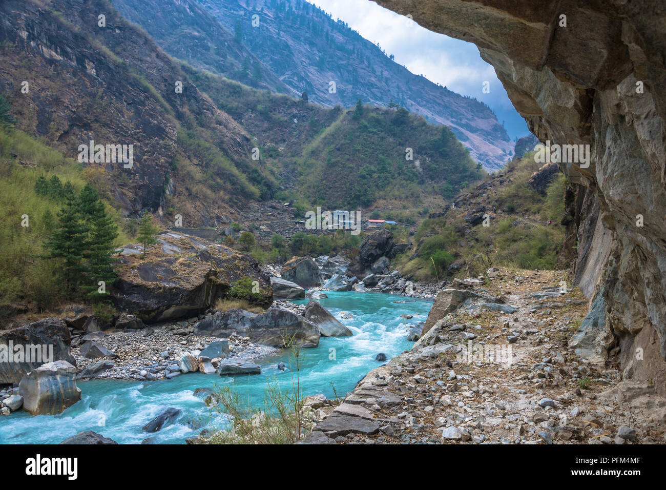 Deep gorge in yunnan hi-res stock photography and images - Alamy