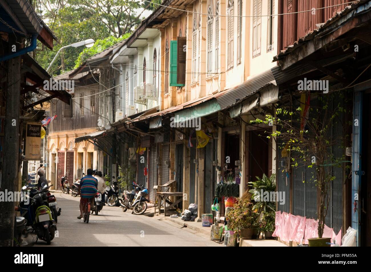 Thailand, Chanthaburi Province, Chanthaburi, street in the Chinese and ...