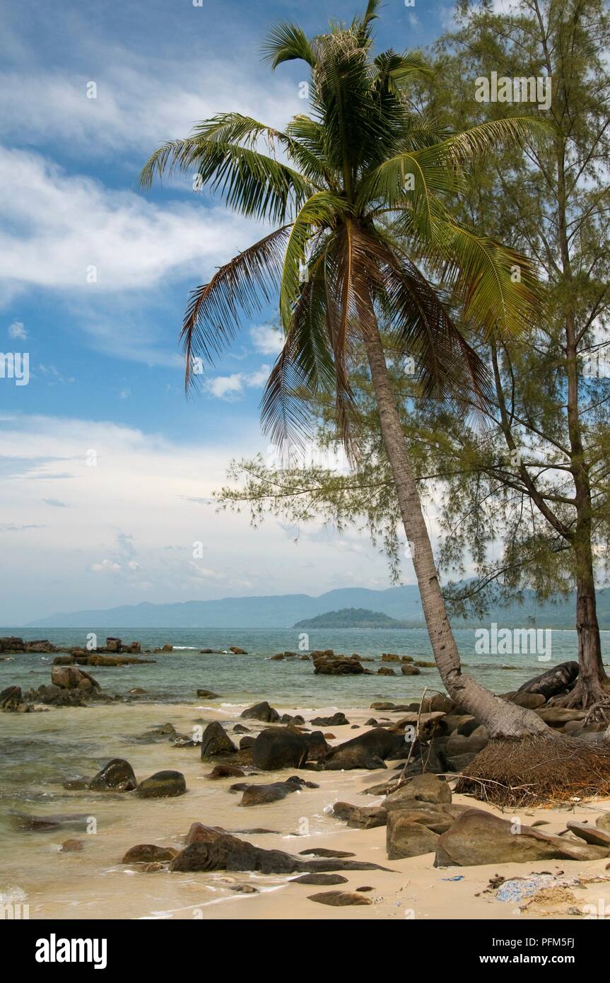 Thailand, Trat Province, Hat Mai Rut, also known as Hat Samran, sandy ...