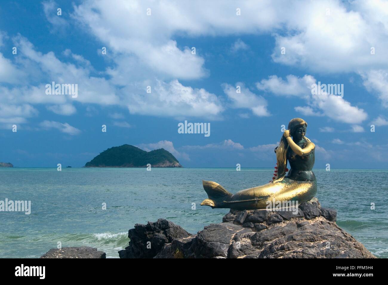 Thailand, Songkhla, Hat Samila, mermaid statue Stock Photo - Alamy