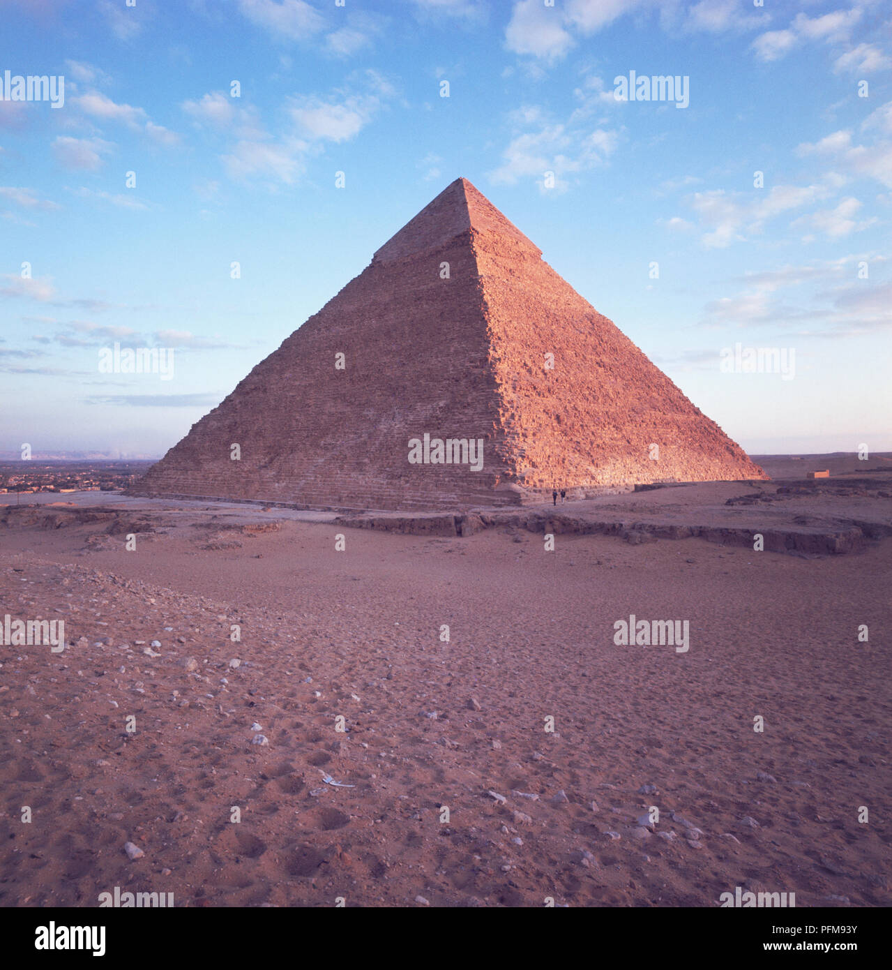 Egypt, Giza, Chephren Pyramid at sunrise Stock Photo - Alamy