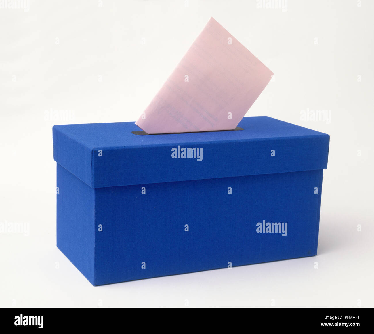 Suggestion box hi-res stock photography and images - Alamy