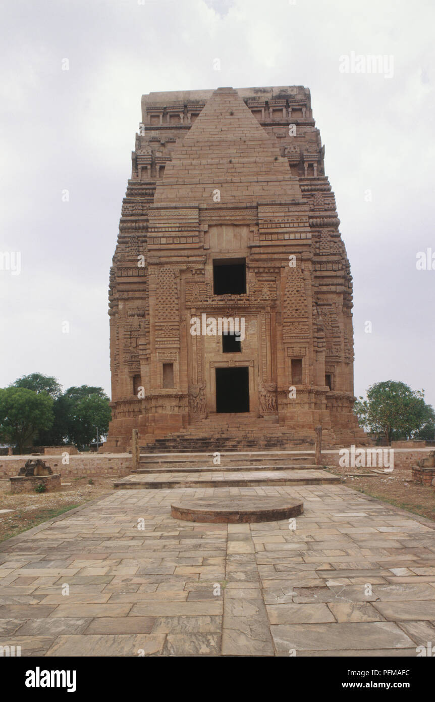 India, Delhi, Teli ka Mandir, 9th century North Indian temple, at ...