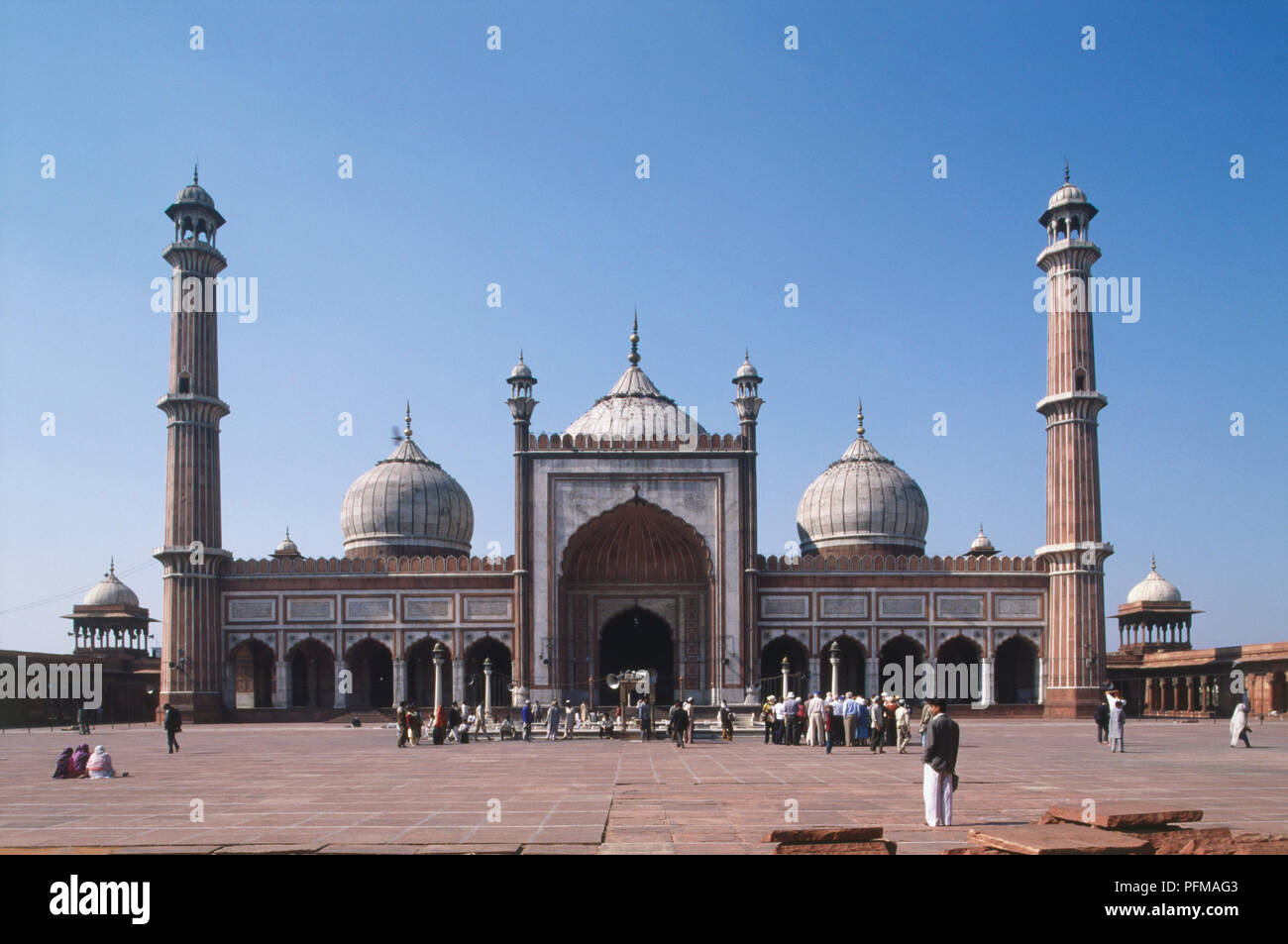 India Delhi Magnificent Exterior Of Jami Masjid Built By The Emperor