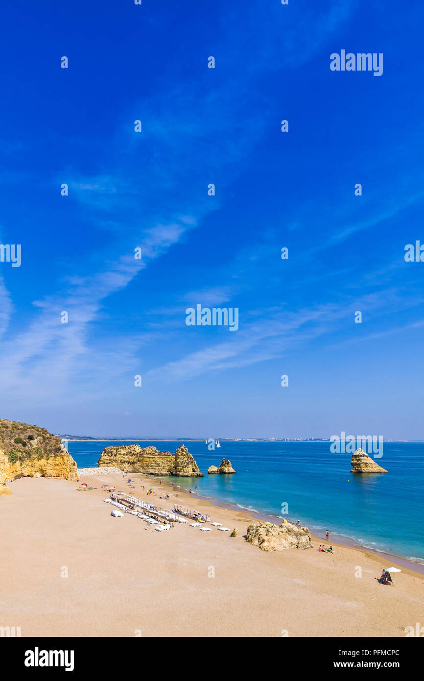 Praia da Dona Ana beach, Lagos, Algarve region, Portugal Stock Photo ...