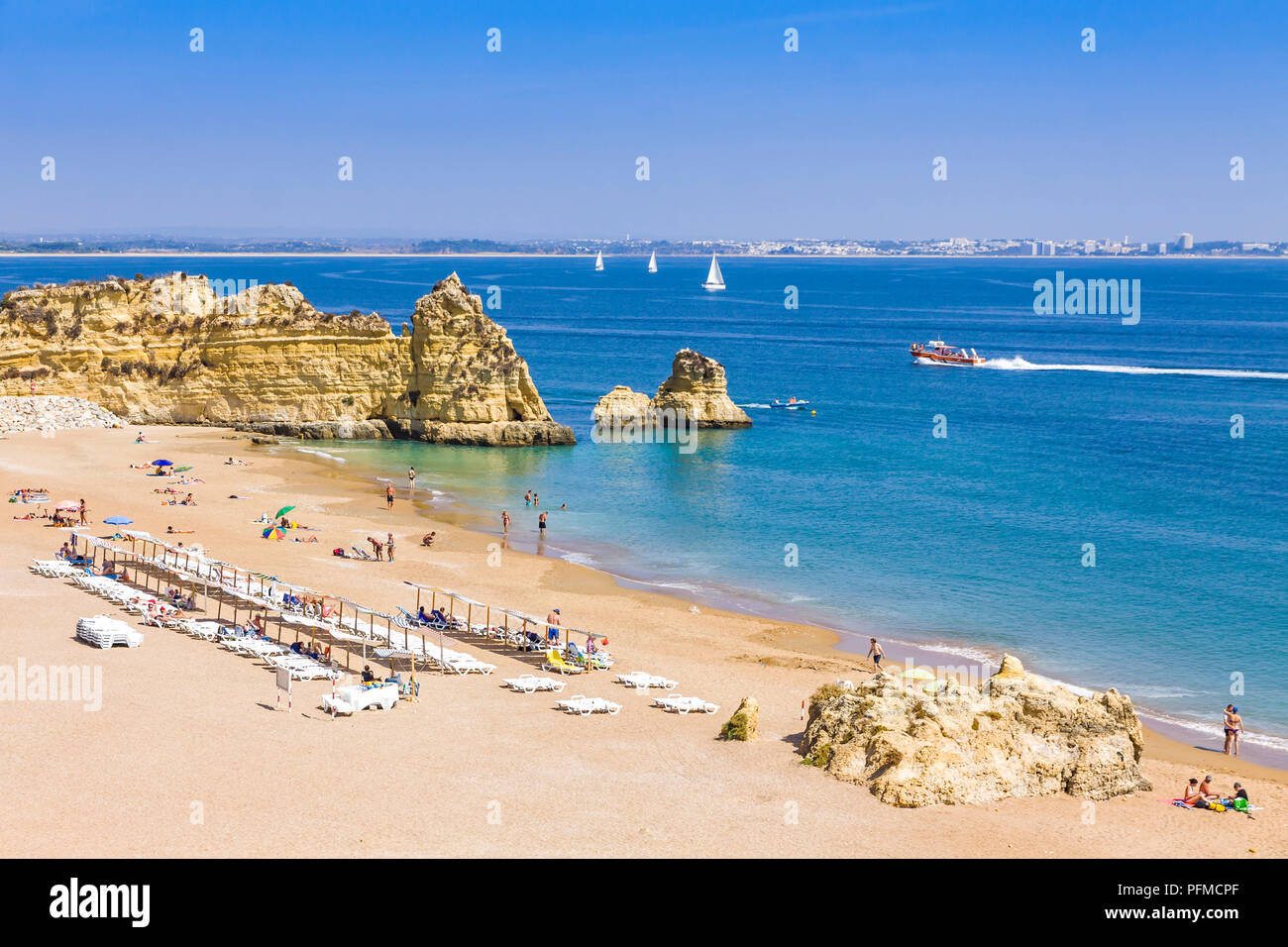 Praia Da Dona Ana Beach High Resolution Stock Photography and Images ...