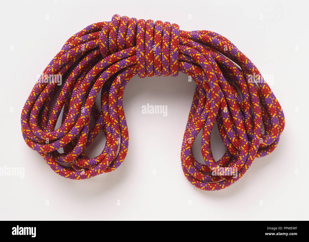 Rope loops hi-res stock photography and images - Alamy