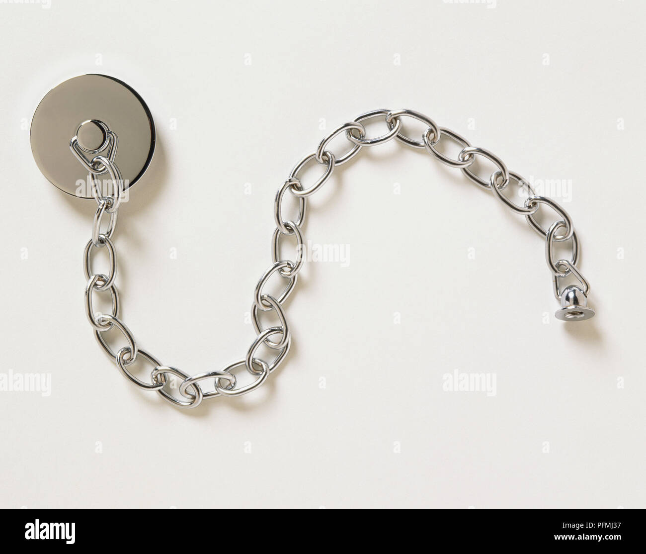 Chain attached hi-res stock photography and images - Alamy