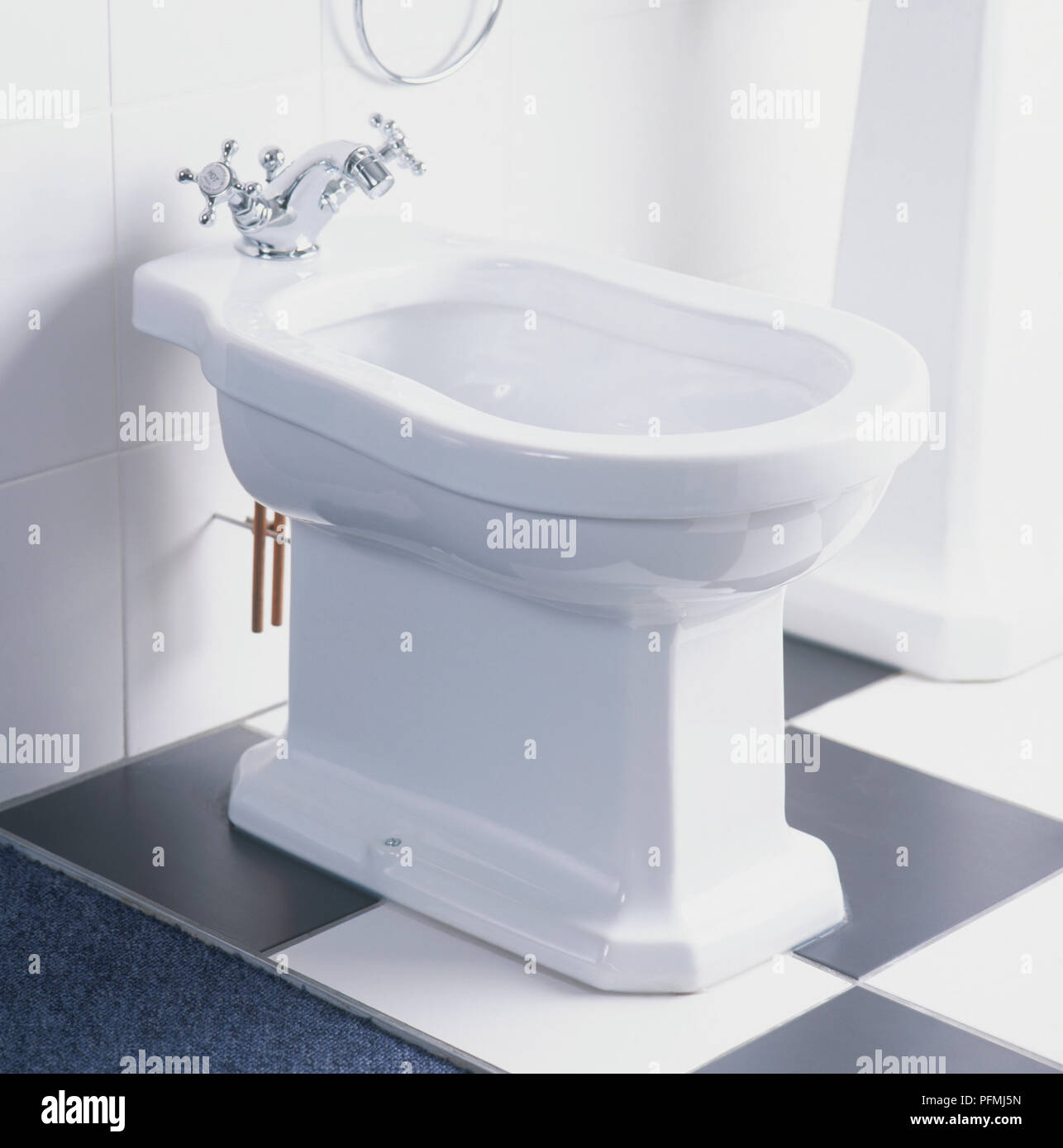 Ceramic bidet hi-res stock photography and images - Alamy