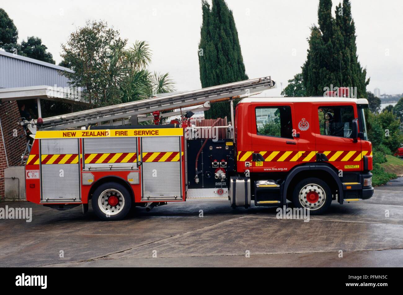 Fire engine side view hi-res stock photography and images - Alamy