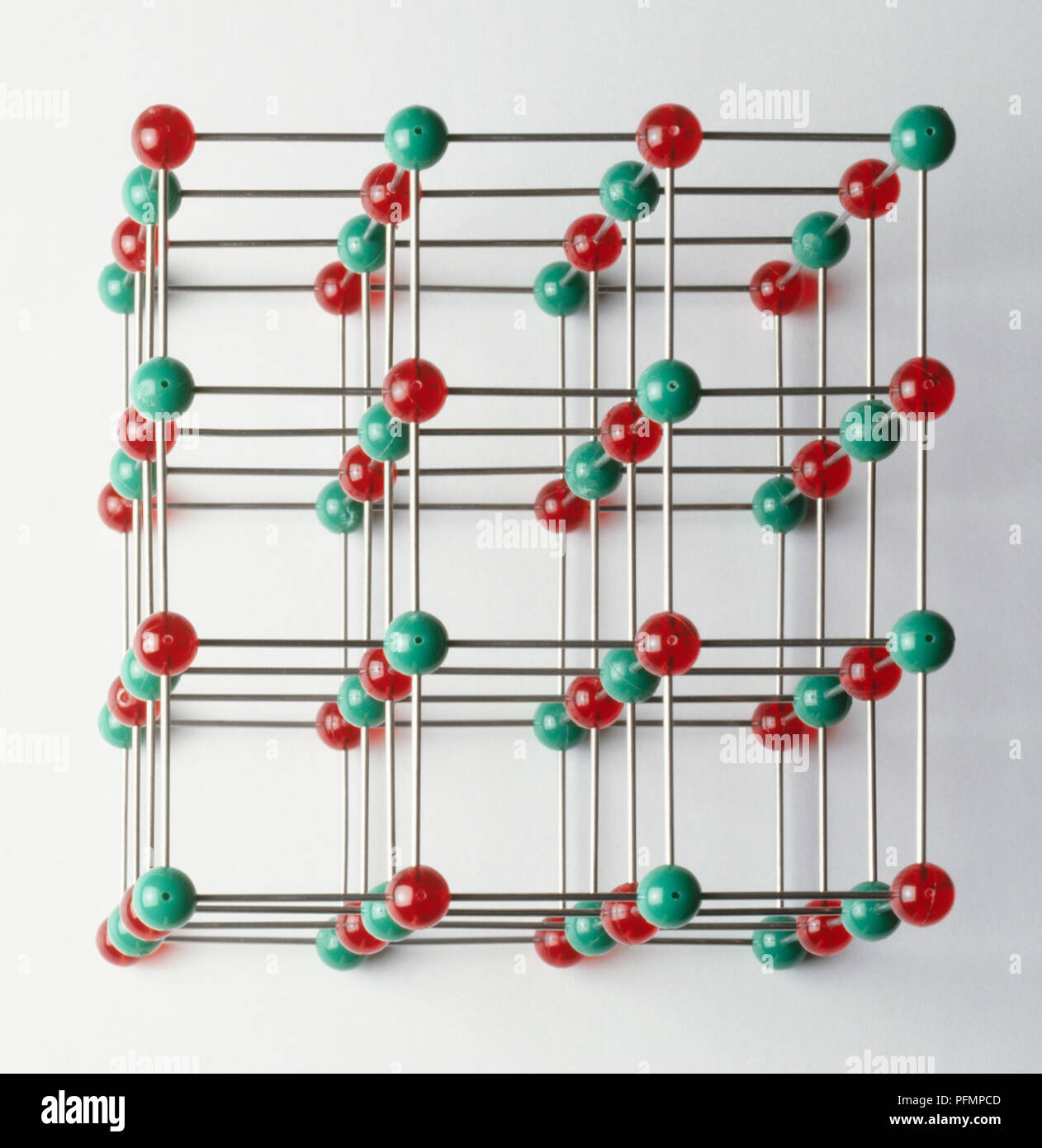 Chlorine molecular model hi-res stock photography and images - Alamy