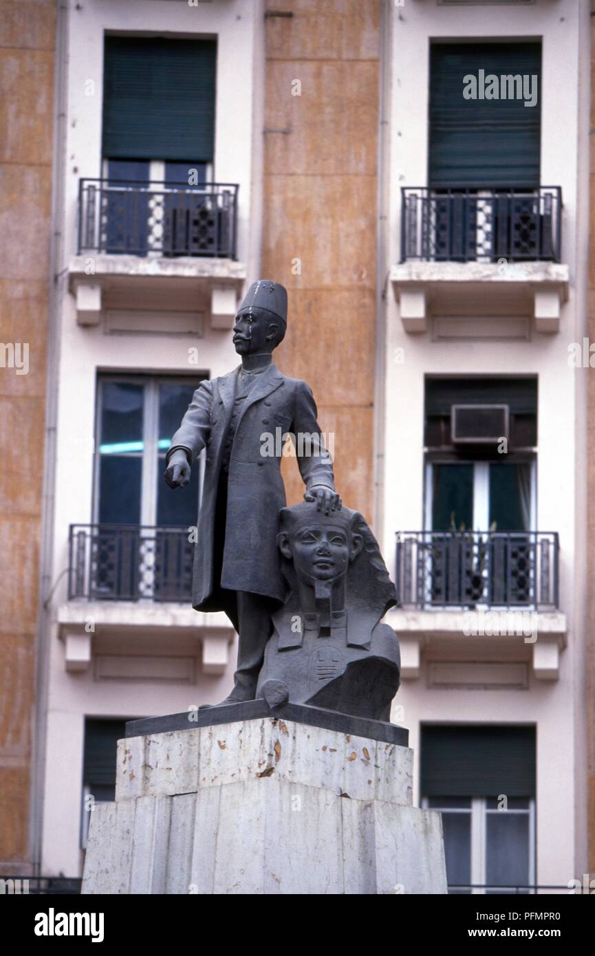 Egypt, Cairo, Mustafa Kamel Square, statue of Mustafa Kamel Stock Photo ...
