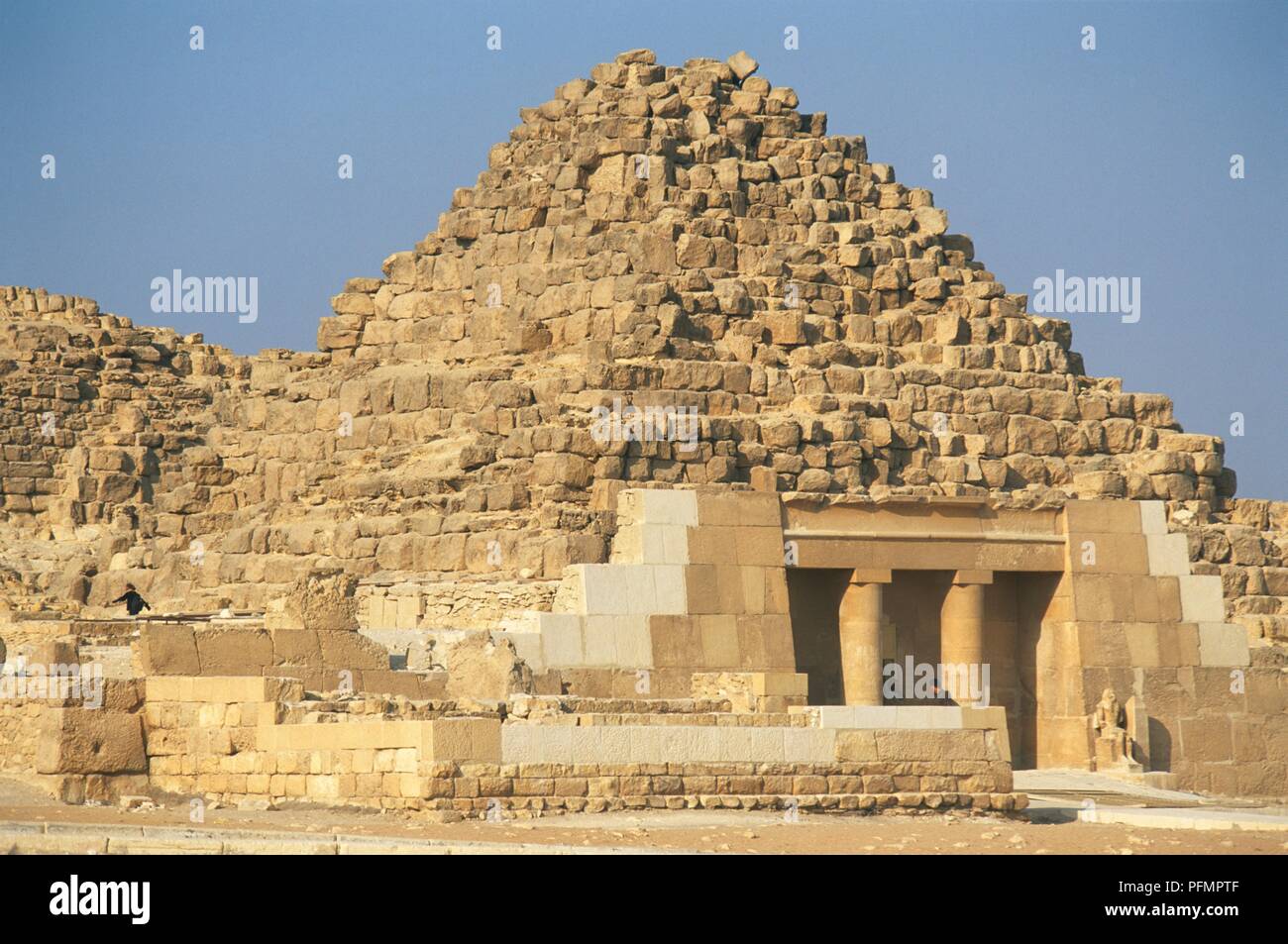 Three egyptian pyramids hi-res stock photography and images - Alamy