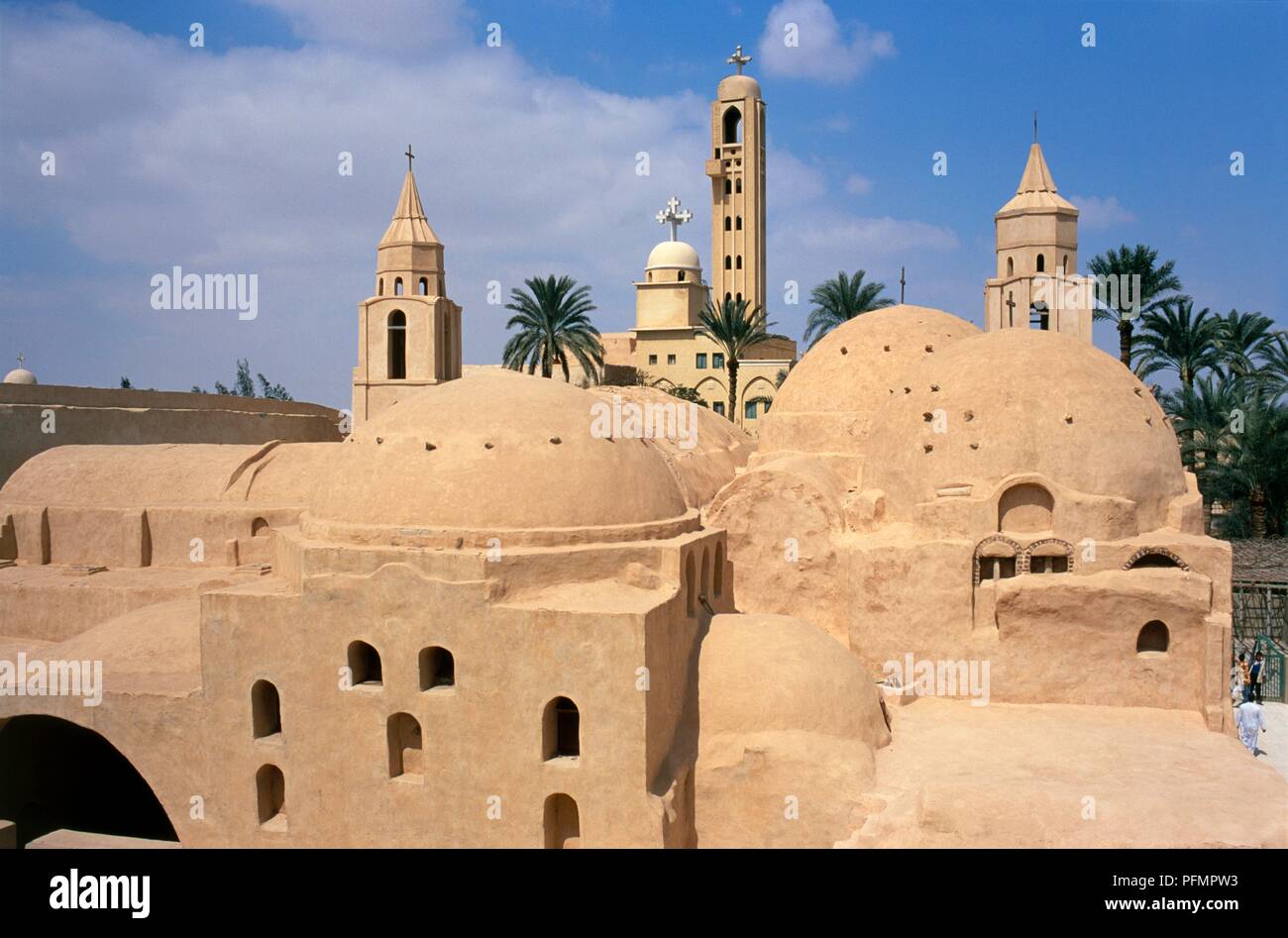 Monastery deir al anba bishoi hi-res stock photography and images - Alamy