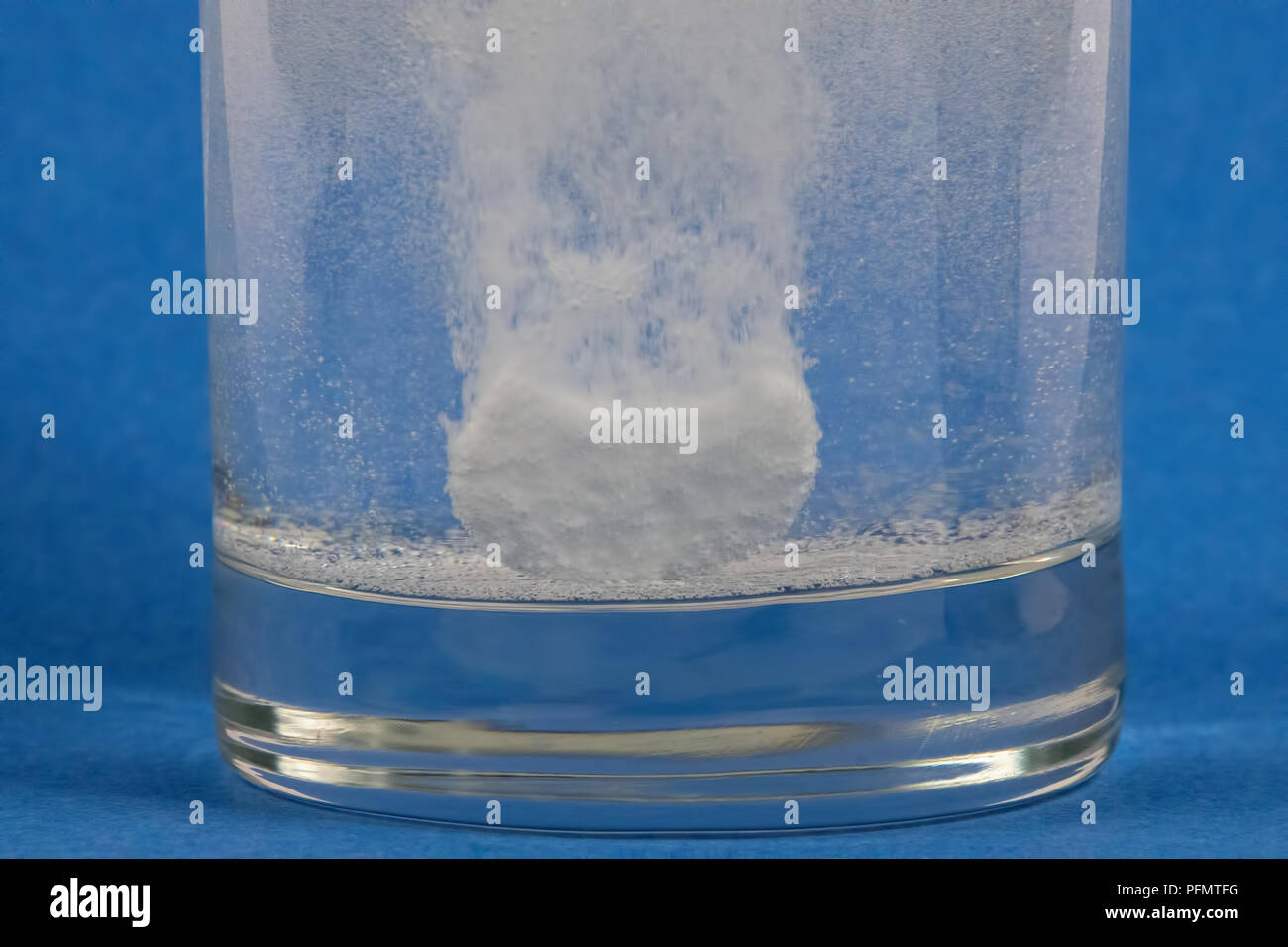 Tablet Dissolving High Resolution Stock Photography and Images - Alamy