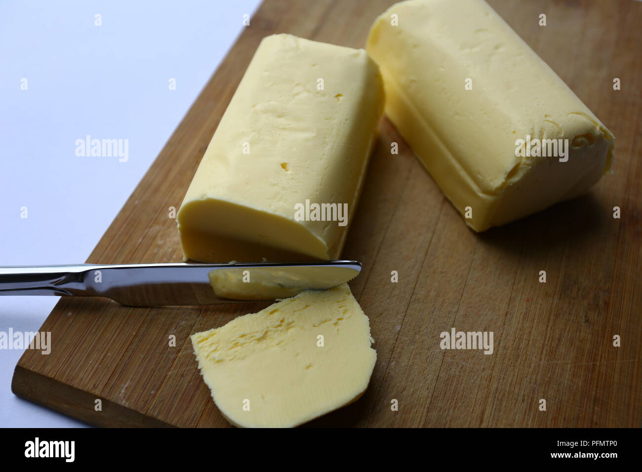Food: Fresh butter Stock Photo - Alamy