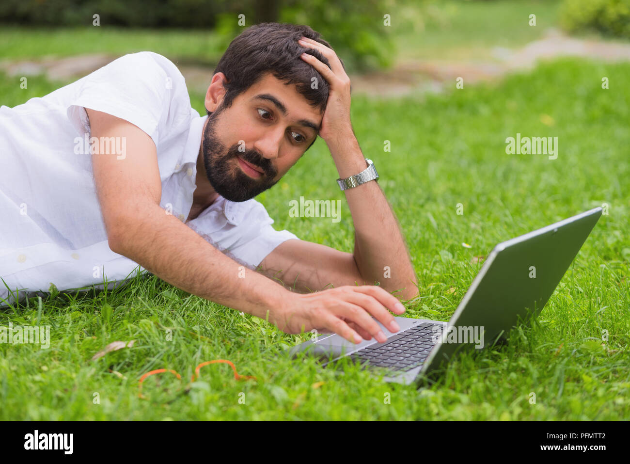 Bored expression hi-res stock photography and images - Alamy