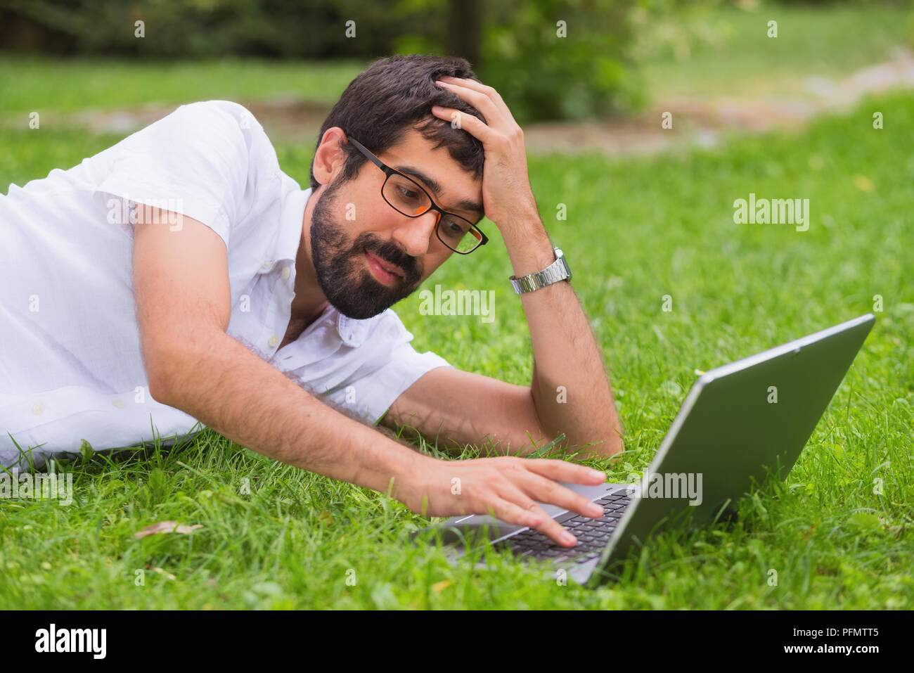 Bored expression hi-res stock photography and images - Alamy