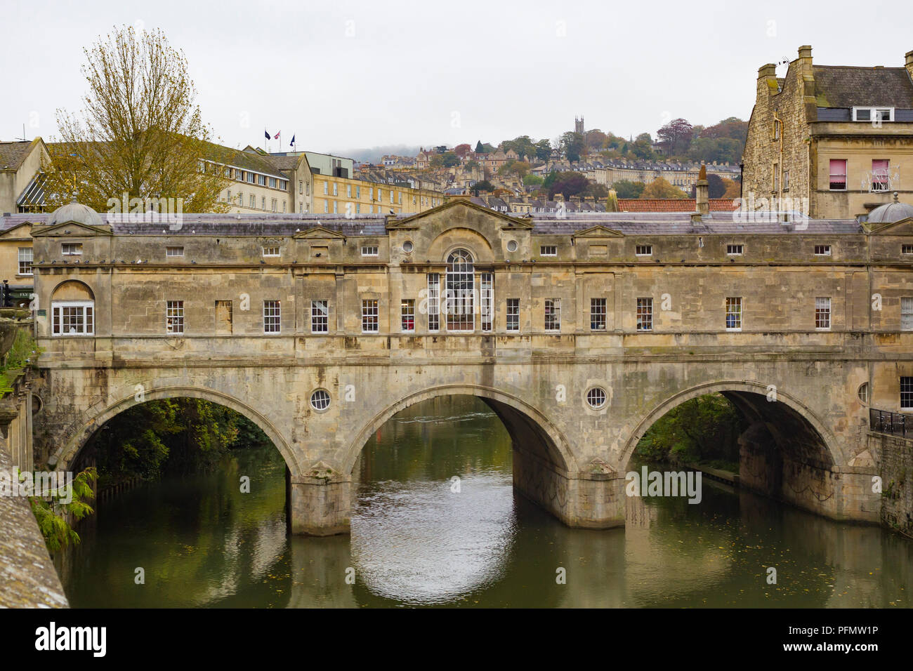 Pulteney bridge in bath hi-res stock photography and images - Alamy