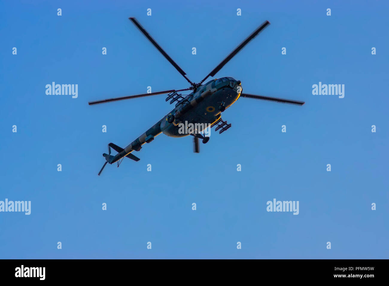 Mi 8 transport helicopter hi-res stock photography and images - Alamy