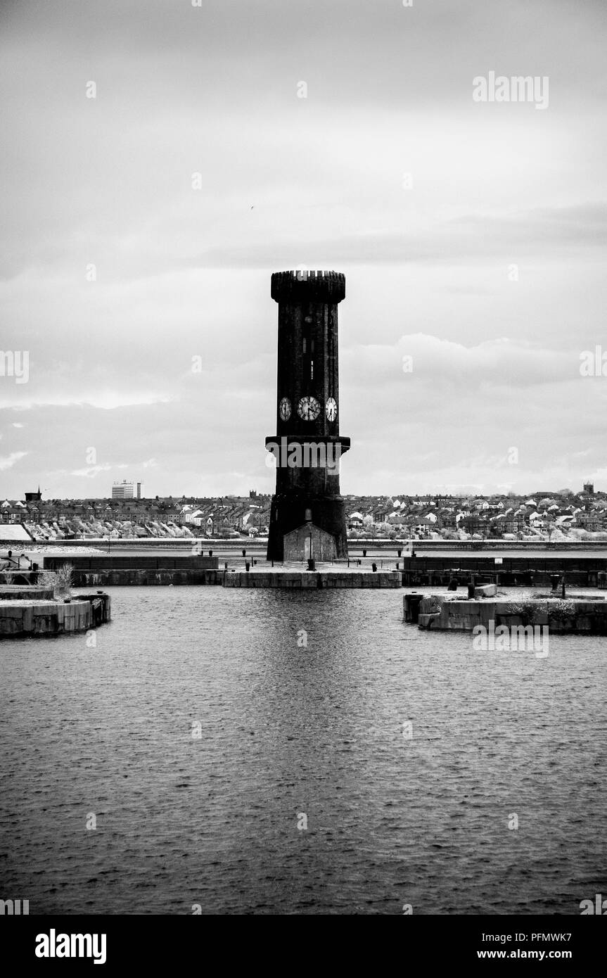 Victoria Tower, Liverpool Docks Stock Photo - Alamy