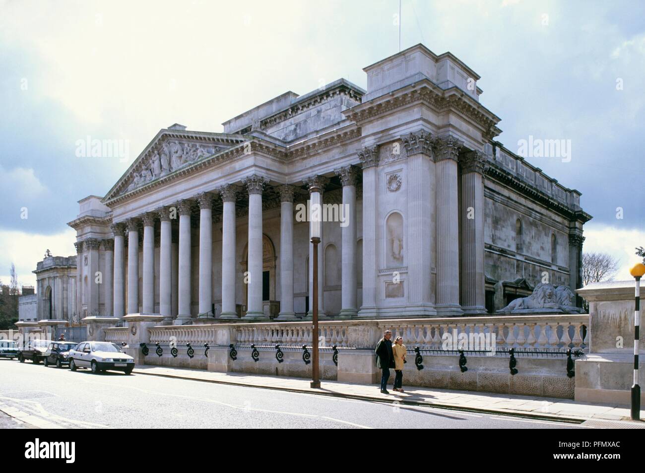 Cambridge architecture fitzwilliam museum hi-res stock photography and ...