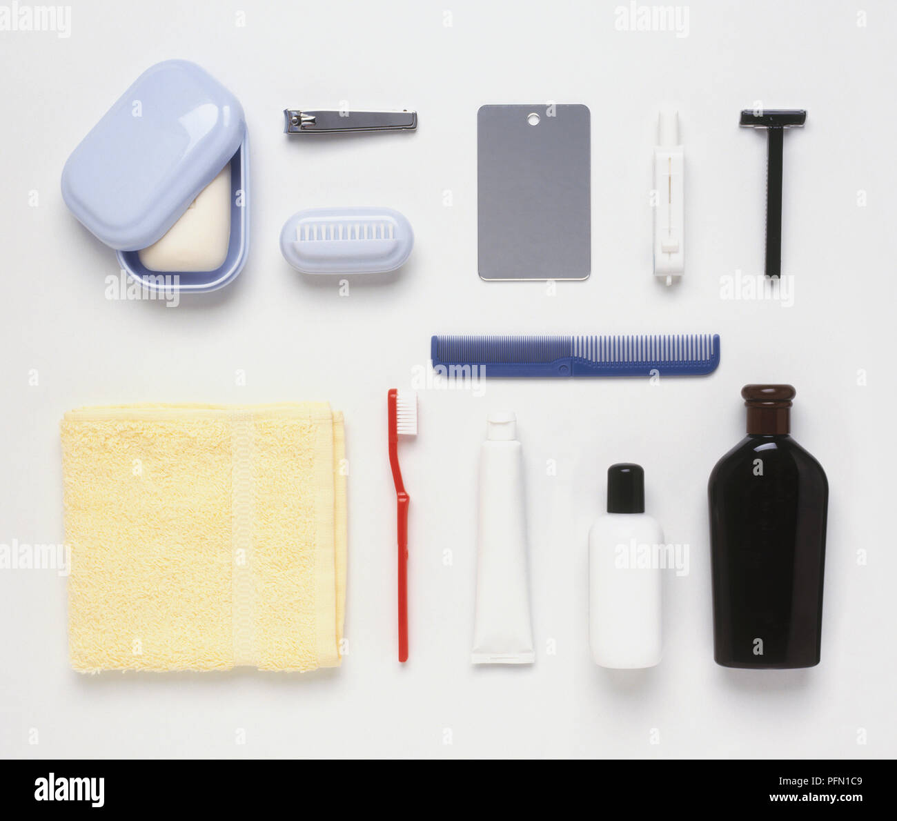 Toothbrush toothpaste comb hi-res stock photography and images - Alamy