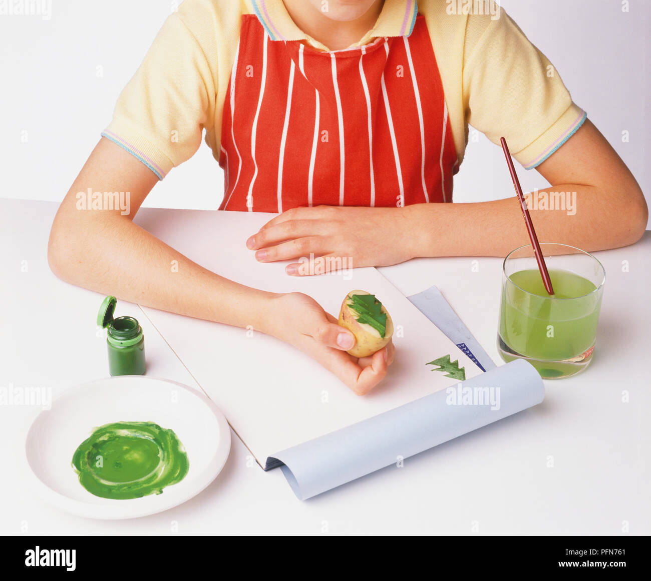 Potato printing hi-res stock photography and images - Alamy